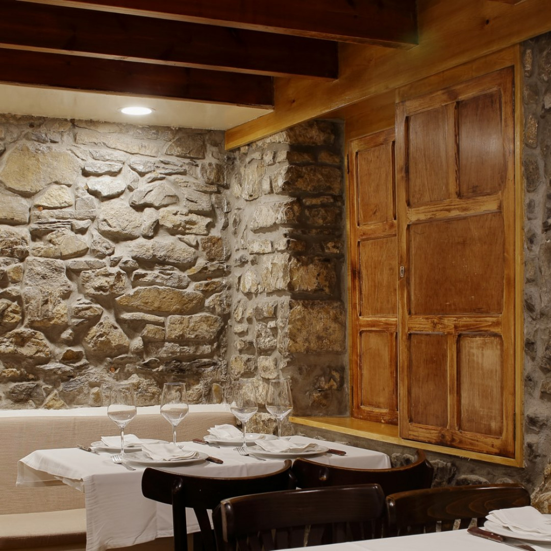 Mesón Sancho Gijón S.L. :: Mesón Sancho en la calle Begoña de Gijón