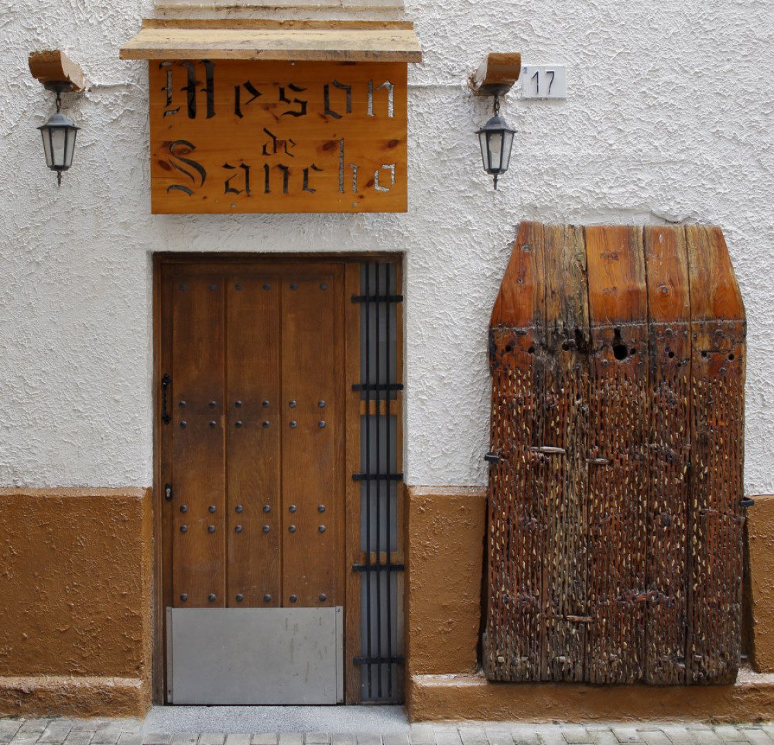 Mesón Sancho Gijón S.L. :: Mesón Sancho en la calle Begoña de Gijón